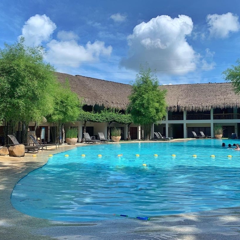 Bluewater Maribago Beach Resort